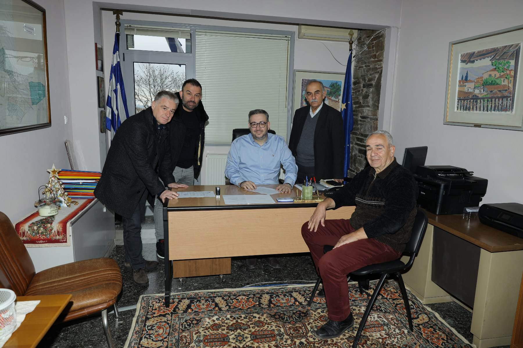 Δ. Ωραιοκάστρου: Υπογράφηκε η σύμβαση για την ανάπλαση της πλατείας ...